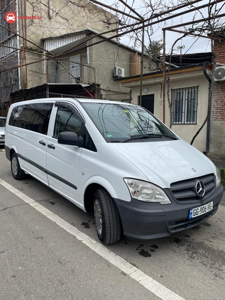 მინივენი მძღოლით, თბილისი,