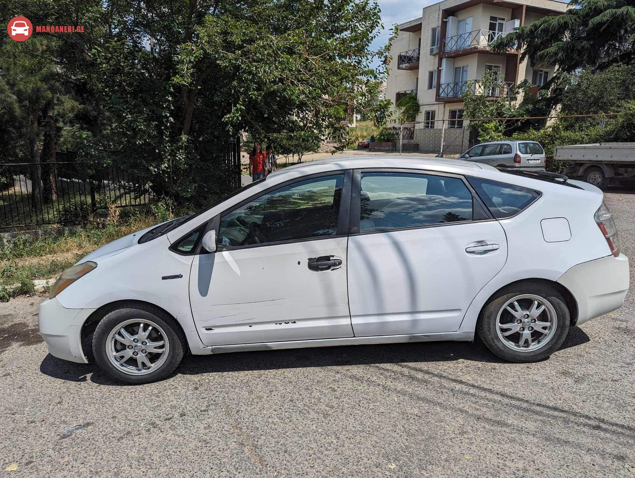 iyideba toyota priusi, თბილისი,